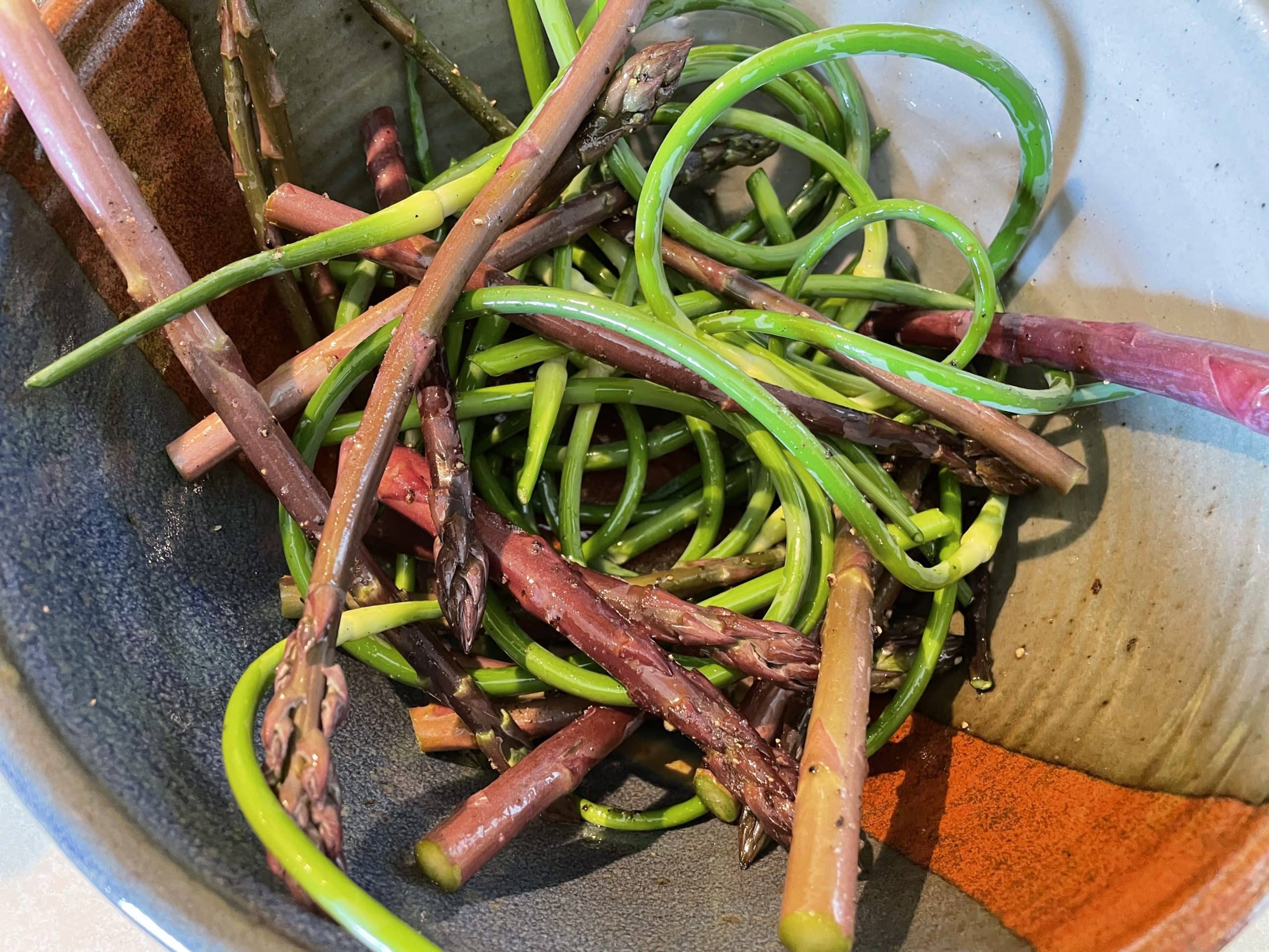 Food You Can Eat: Grilled Asparagus and Garlic Scapes – DeadSplinter